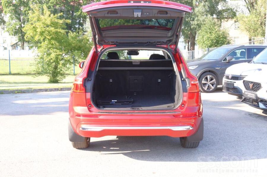 Red Volvo XC60 2023 in Riga, with an engine capacity of 2.00 L and mileage of 117 thousand km for 36900 €, photo 33 on AUTOMOTO.COM.LV