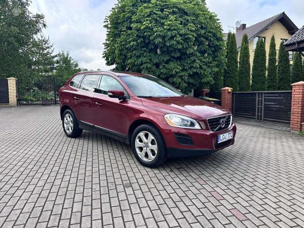 Sarkans Volvo XC60 2013 Klaipėda, ar dzinēja tilpumu 3.19 L un nobraukumu 230 tūkst. km par 10200 €, foto 1 vietnē AUTOMOTO.COM.LV