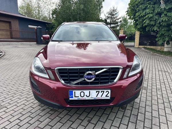Sarkans Volvo XC60 2013 Klaipėda, ar dzinēja tilpumu 3.19 L un nobraukumu 230 tūkst. km par 10200 €, foto 3 vietnē AUTOMOTO.COM.LV