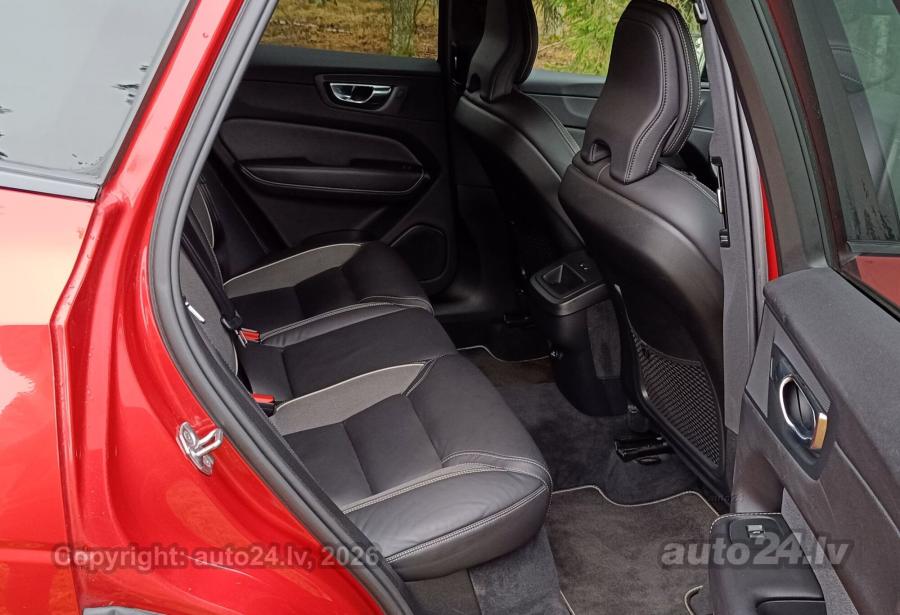 Sarkans Volvo XC60 2020 Tartu, ar dzinēja tilpumu 2.00 L un nobraukumu 173 tūkst. km par 26500 €, foto 18 vietnē AUTOMOTO.COM.LV