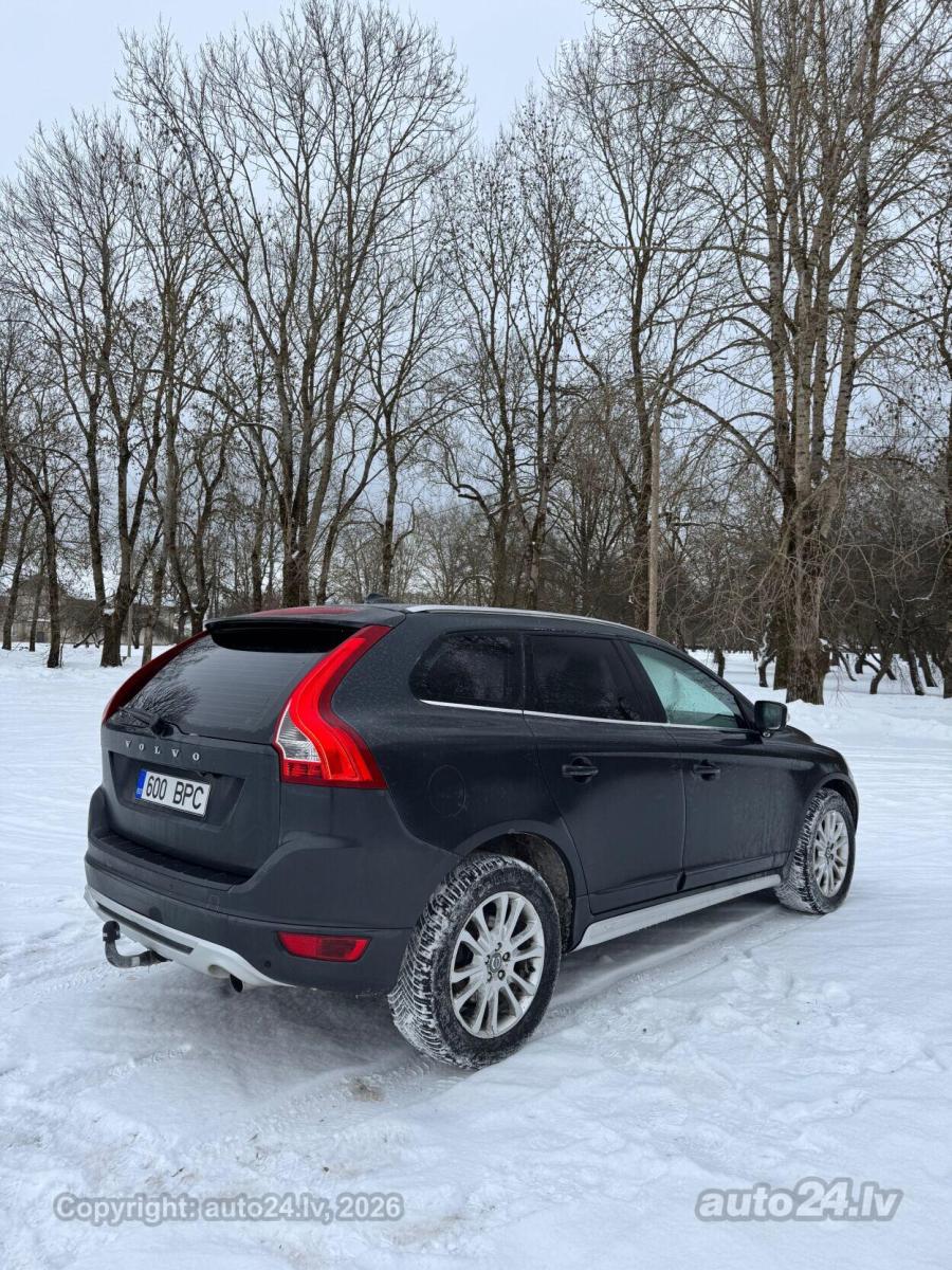 Volvo XC60 2009 in Kivioli, with an engine capacity of 2.40 L and mileage of 290 thousand km for 7500 €, photo 3 on AUTOMOTO.COM.LV