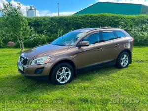 Volvo XC60 2010 Tallina, ar dzinēja tilpumu 2.40 L un nobraukumu 355 tūkst. km par 6500 €, foto  vietnē AUTOMOTO.COM.LV