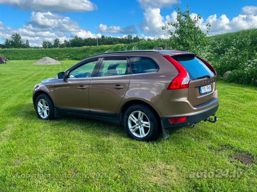 Volvo XC60 2010 Tallina, ar dzinēja tilpumu 2.40 L un nobraukumu 355 tūkst. km par 6500 €, foto 3 vietnē AUTOMOTO.COM.LV