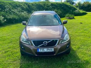 Volvo XC60 2010 Tallina, ar dzinēja tilpumu 2.40 L un nobraukumu 355 tūkst. km par 6500 €, foto 6 vietnē AUTOMOTO.COM.LV