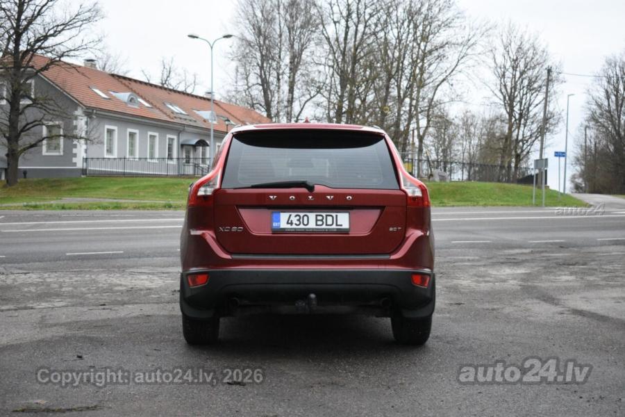 Volvo XC60 2011 Narva, ar dzinēja tilpumu 2.00 L un nobraukumu 159 tūkst. km par 9850 €, foto 4 vietnē AUTOMOTO.COM.LV