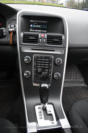 Volvo XC60 2011 Narva, ar dzinēja tilpumu 2.00 L un nobraukumu 159 tūkst. km par 9850 €, foto 13 vietnē AUTOMOTO.COM.LV