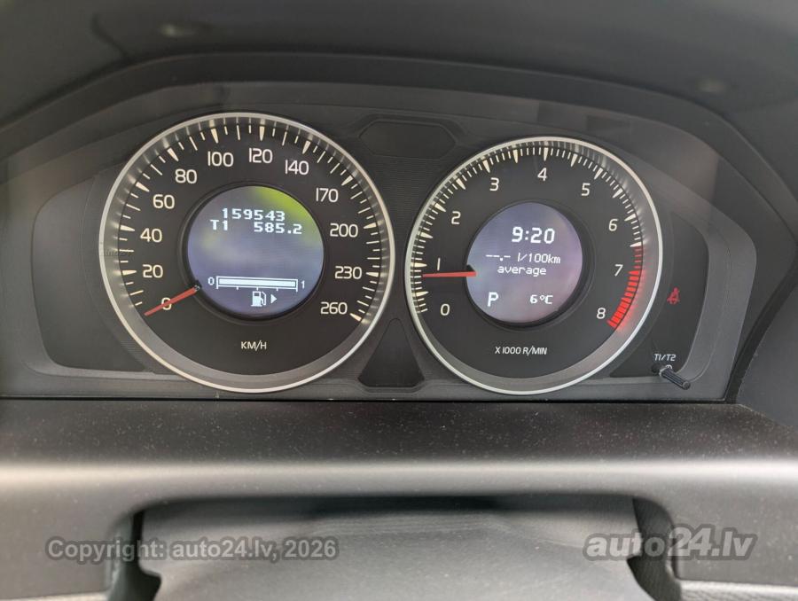 Volvo XC60 2011 Narva, ar dzinēja tilpumu 2.00 L un nobraukumu 159 tūkst. km par 9850 €, foto 15 vietnē AUTOMOTO.COM.LV