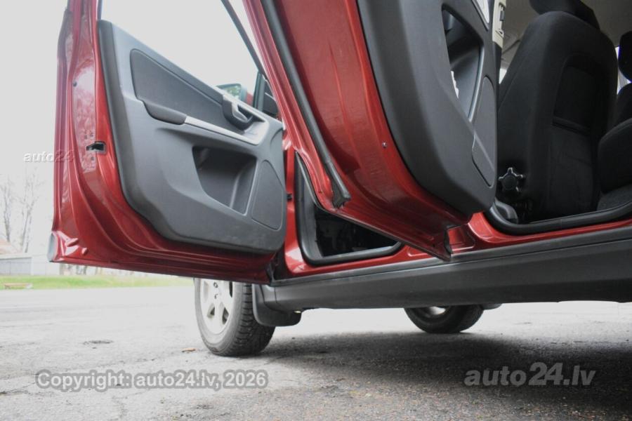 Volvo XC60 2011 Narva, ar dzinēja tilpumu 2.00 L un nobraukumu 159 tūkst. km par 9850 €, foto 21 vietnē AUTOMOTO.COM.LV