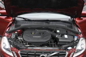 Volvo XC60 2011 Narva, ar dzinēja tilpumu 2.00 L un nobraukumu 159 tūkst. km par 9850 €, foto 23 vietnē AUTOMOTO.COM.LV