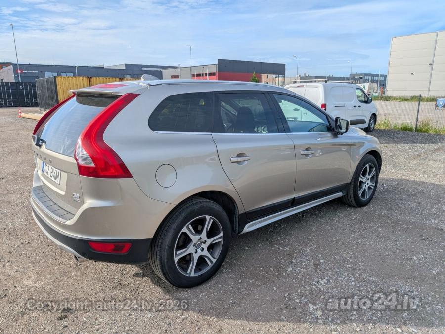 Volvo XC60 2011 Tallina, ar dzinēja tilpumu 2.40 L un nobraukumu 367 tūkst. km par 9900 €, foto 7 vietnē AUTOMOTO.COM.LV