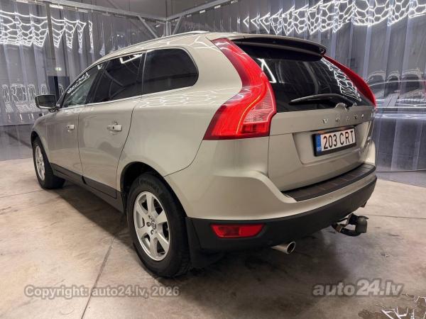 Volvo XC60 2012 in Tallinn, with an engine capacity of 2.40 L and mileage of 286 thousand km for 10000 €, photo 3 on AUTOMOTO.COM.LV