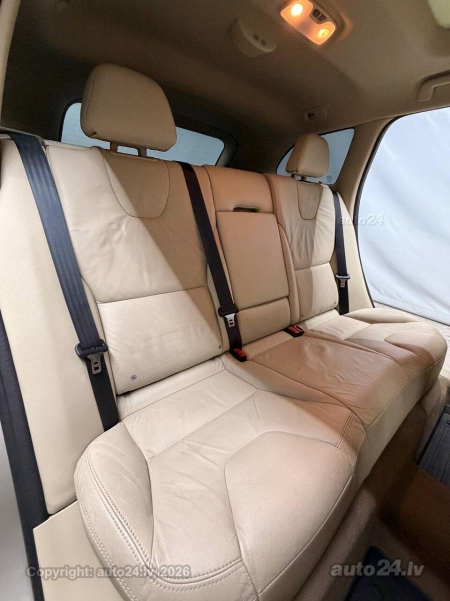 Volvo XC60 2012 Tallina, ar dzinēja tilpumu 2.40 L un nobraukumu 286 tūkst. km par 10000 €, foto 12 vietnē AUTOMOTO.COM.LV