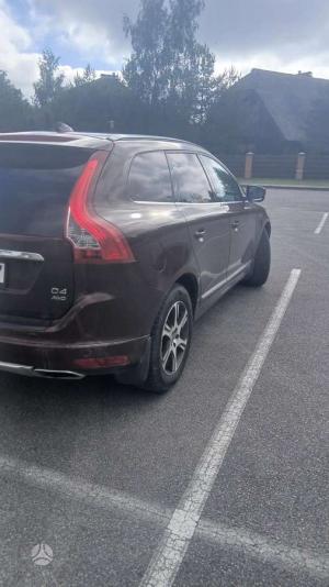 Volvo XC60 2014 Palanga, ar dzinēja tilpumu 2.40 L un nobraukumu 176 tūkst. km par 14000 €, foto 4 vietnē AUTOMOTO.COM.LV