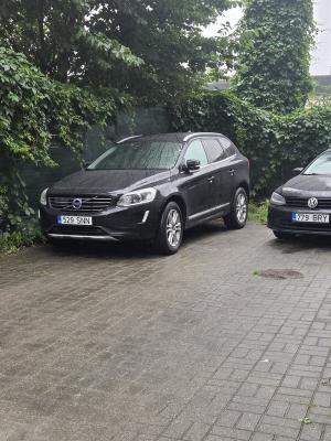 Volvo XC60 2014 in Tallinn, with an engine capacity of 2.00 L and mileage of 195 thousand km for 12500 €, photo 4 on AUTOMOTO.COM.LV