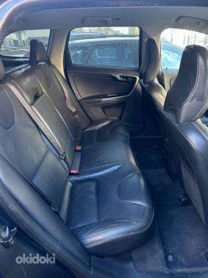 Volvo XC60 2017 in Tallinn, with an engine capacity of 2.40 L and mileage of 275 thousand km for 10500 €, photo 7 on AUTOMOTO.COM.LV