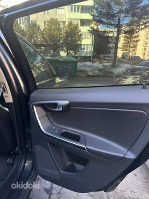 Volvo XC60 2017 in Tallinn, with an engine capacity of 2.40 L and mileage of 275 thousand km for 10500 €, photo 12 on AUTOMOTO.COM.LV