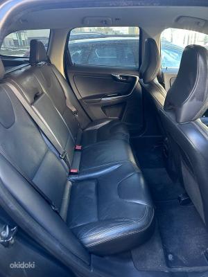 Volvo XC60 2017 in Tallinn, with an engine capacity of 2.40 L and mileage of 275 thousand km for 10500 €, photo 19 on AUTOMOTO.COM.LV
