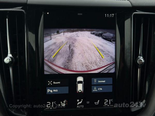 Volvo XC60 2018 in Parnu, with an engine capacity of 2.00 L and mileage of 107 thousand km for 27750 €, photo 11 on AUTOMOTO.COM.LV