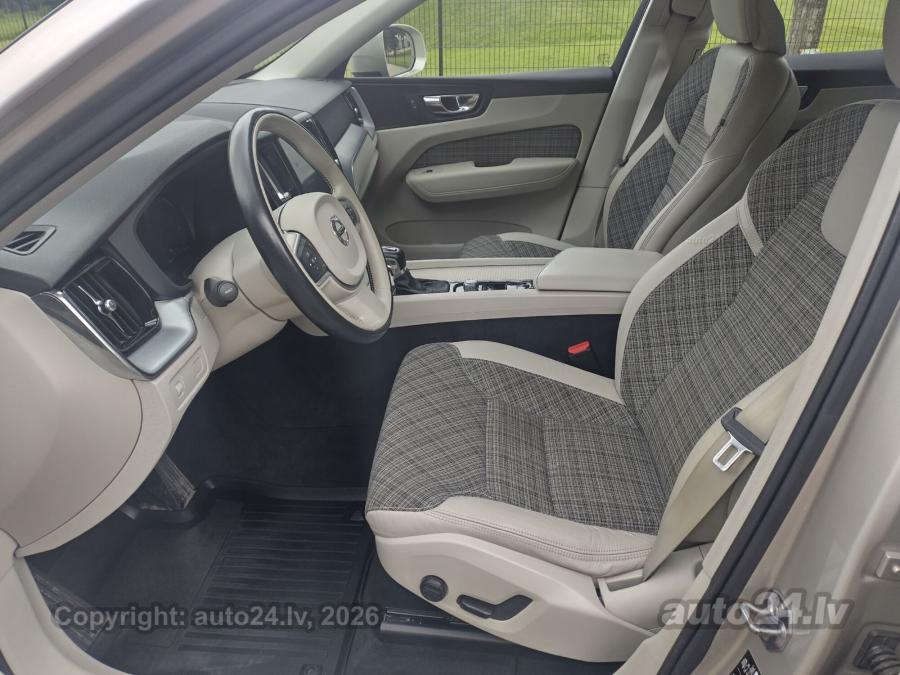 Volvo XC60 2018 in Parnu, with an engine capacity of 2.00 L and mileage of 174 thousand km for 18700 €, photo 14 on AUTOMOTO.COM.LV