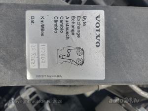 Volvo XC60 2018 in Parnu, with an engine capacity of 2.00 L and mileage of 174 thousand km for 18700 €, photo 20 on AUTOMOTO.COM.LV