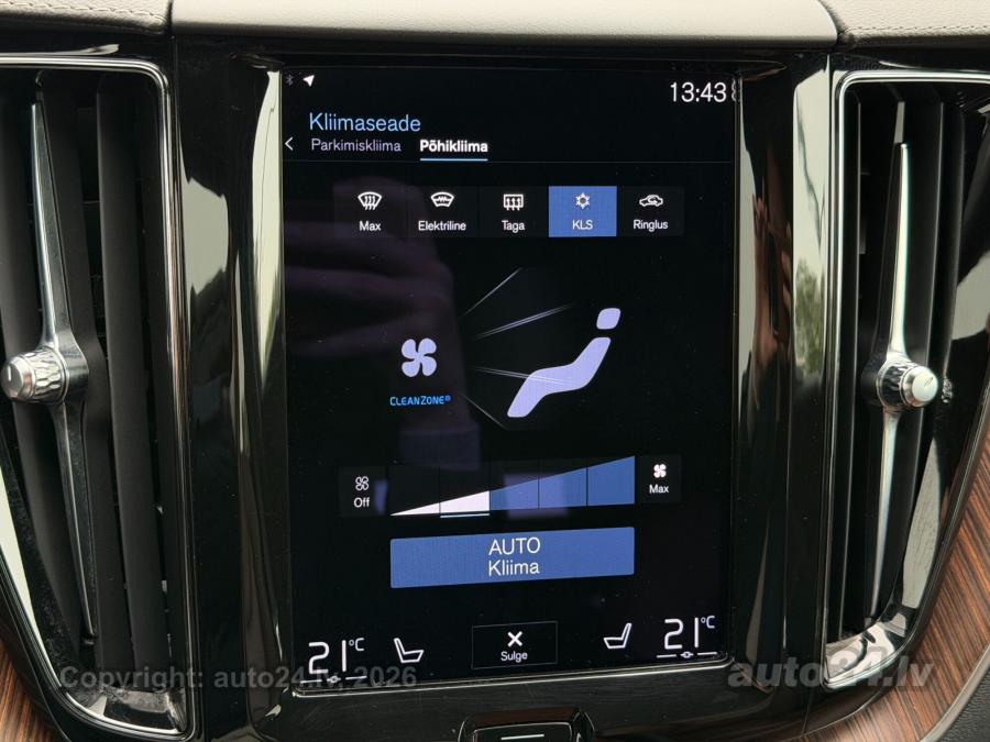 Volvo XC60 2020 Pērnava, ar dzinēja tilpumu 2.00 L un nobraukumu 142 tūkst. km par 31900 €, foto 11 vietnē AUTOMOTO.COM.LV