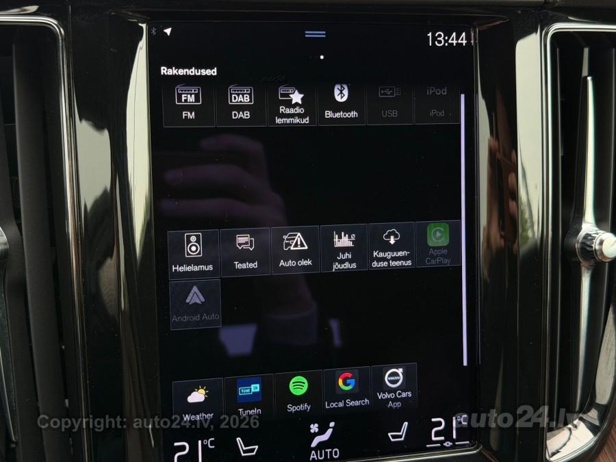 Volvo XC60 2020 Pērnava, ar dzinēja tilpumu 2.00 L un nobraukumu 142 tūkst. km par 31900 €, foto 15 vietnē AUTOMOTO.COM.LV
