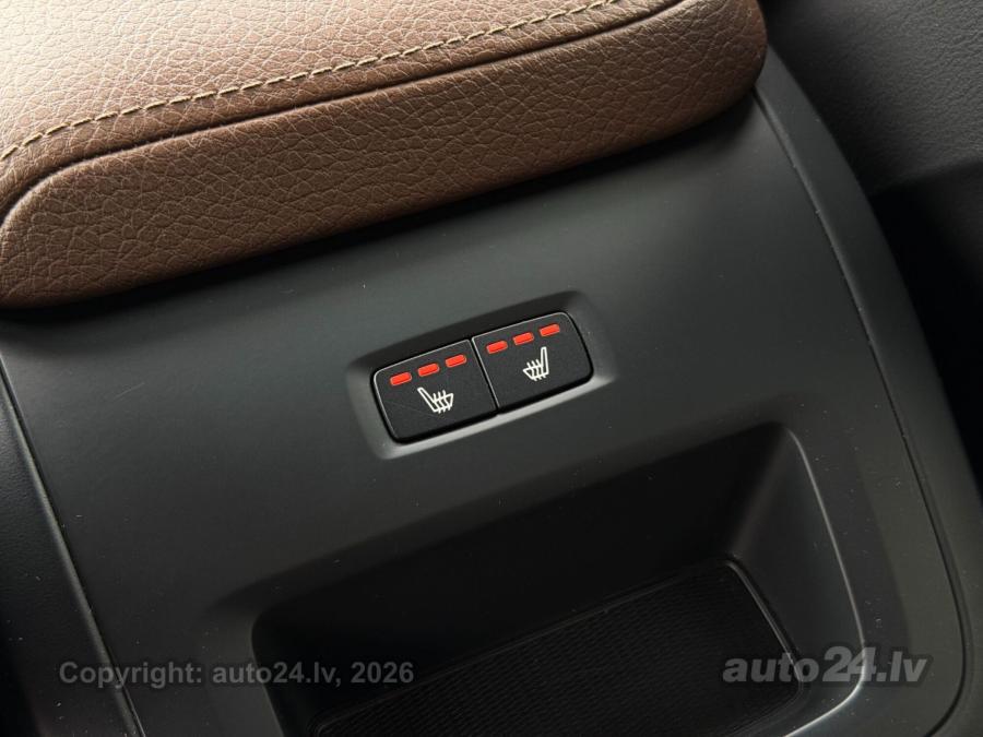 Volvo XC60 2020 Pērnava, ar dzinēja tilpumu 2.00 L un nobraukumu 142 tūkst. km par 31900 €, foto 24 vietnē AUTOMOTO.COM.LV
