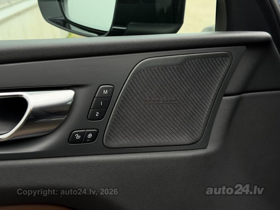Volvo XC60 2020 Pērnava, ar dzinēja tilpumu 2.00 L un nobraukumu 142 tūkst. km par 31900 €, foto 26 vietnē AUTOMOTO.COM.LV