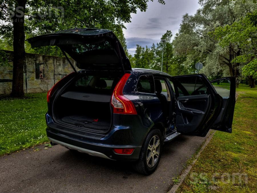 Violets Volvo XC60 2013 Rīga, ar dzinēja tilpumu 2.00 L un nobraukumu 220 tūkst. km par 9500 €, foto 10 vietnē AUTOMOTO.COM.LV