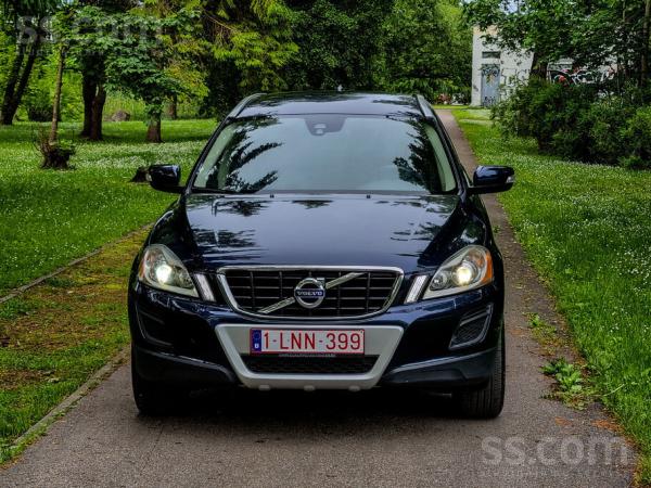 Фиолетовый Вольво ХС60 2013 в Рига, объемом двигателя 2.00 л и пробегом 220 тыс. км за 9500 €, фото 10 на AUTOMOTO.COM.LV