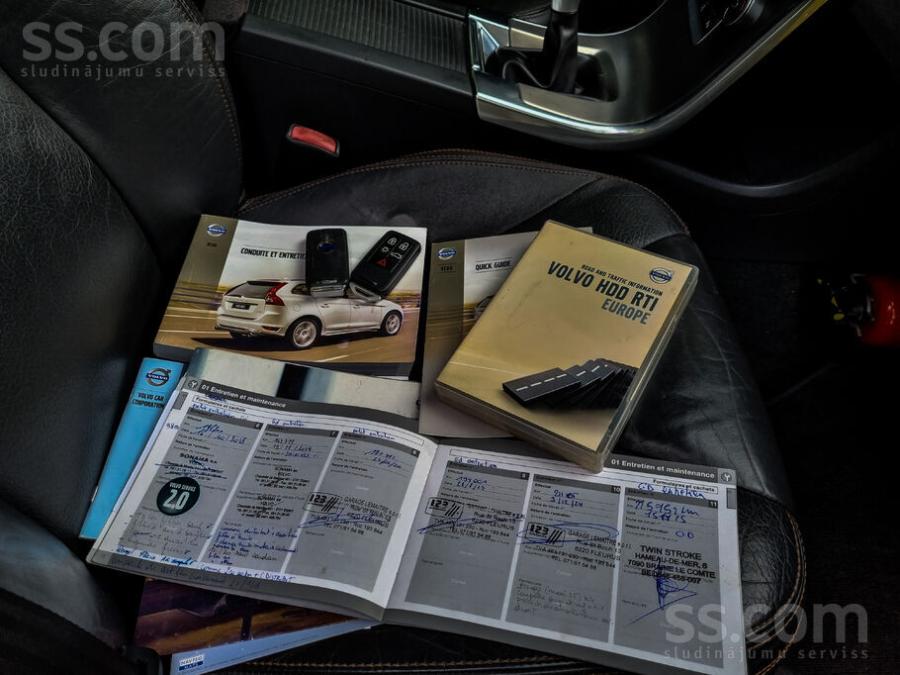 Violets Volvo XC60 2013 Rīga, ar dzinēja tilpumu 2.00 L un nobraukumu 220 tūkst. km par 9500 €, foto 14 vietnē AUTOMOTO.COM.LV