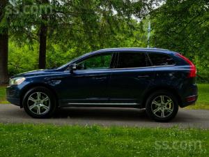 Violets Volvo XC60 2013 Rīga, ar dzinēja tilpumu 2.00 L un nobraukumu 220 tūkst. km par 9500 €, foto 18 vietnē AUTOMOTO.COM.LV