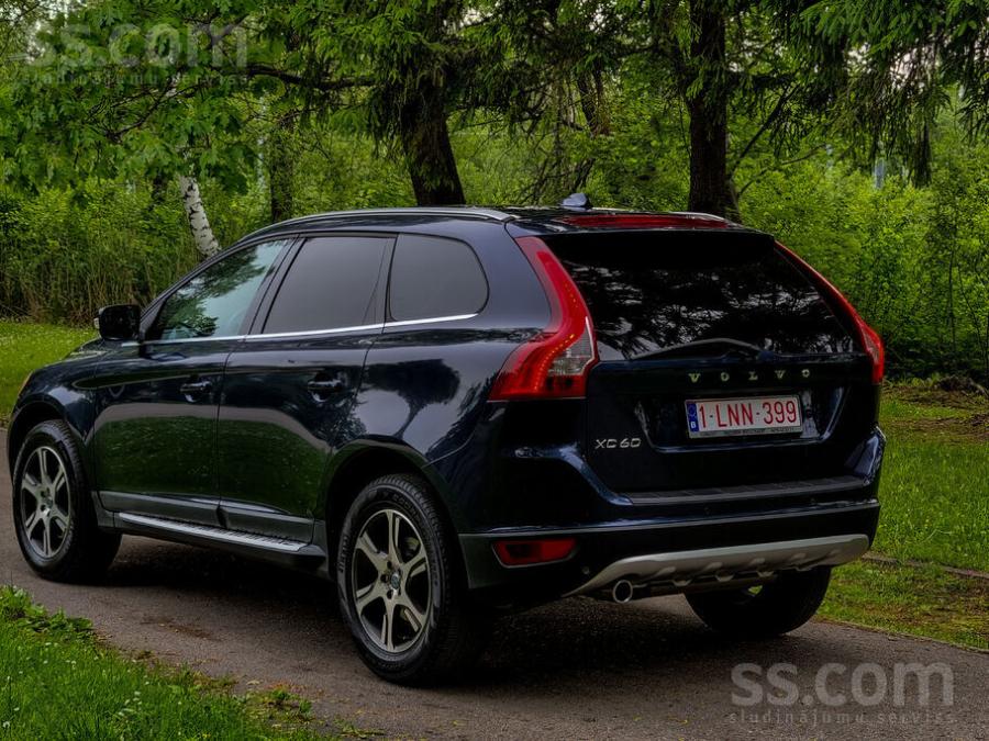 Violets Volvo XC60 2013 Rīga, ar dzinēja tilpumu 2.00 L un nobraukumu 220 tūkst. km par 9500 €, foto 27 vietnē AUTOMOTO.COM.LV