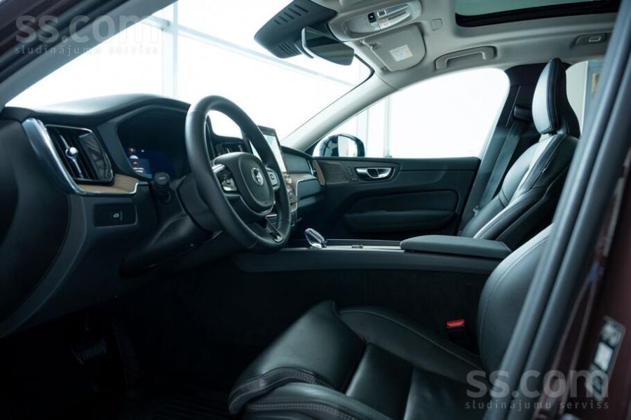 Violet Volvo XC60 2025 in Riga, with an engine capacity of 2.00 L and mileage of 8 thousand km for 60990 €, photo 8 on AUTOMOTO.COM.LV