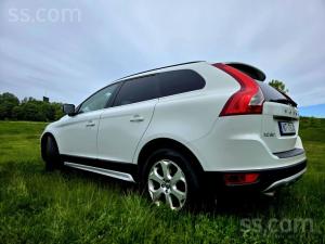 Balts Volvo XC60 2008 Rīga, ar dzinēja tilpumu 2.40 L un nobraukumu 297 tūkst. km par 5700 €, foto 8 vietnē AUTOMOTO.COM.LV