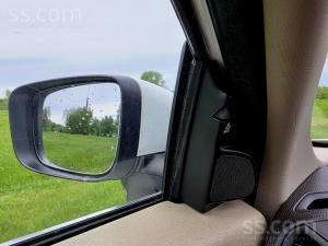 Balts Volvo XC60 2008 Rīga, ar dzinēja tilpumu 2.40 L un nobraukumu 297 tūkst. km par 5700 €, foto 15 vietnē AUTOMOTO.COM.LV