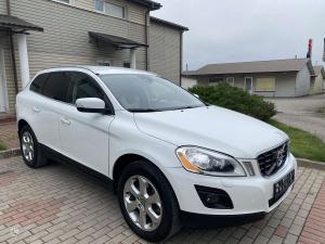 White Volvo XC60 2008 in Vilnius, with an engine capacity of 2.40 L and mileage of 398 thousand km for 5250 €, photo 10 on AUTOMOTO.COM.LV