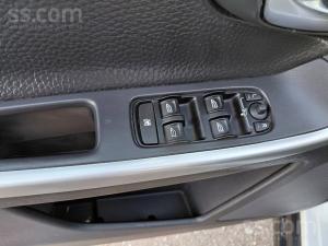 Balts Volvo XC60 2008 Talsi, ar dzinēja tilpumu 2.40 L un nobraukumu 357 tūkst. km par 7100 €, foto 12 vietnē AUTOMOTO.COM.LV