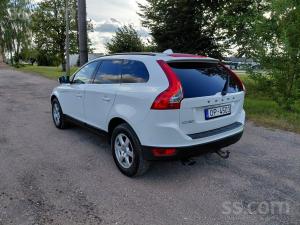 Balts Volvo XC60 2008 Talsi, ar dzinēja tilpumu 2.40 L un nobraukumu 357 tūkst. km par 7100 €, foto 7 vietnē AUTOMOTO.COM.LV