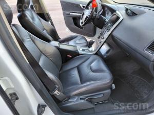 Balts Volvo XC60 2008 Talsi, ar dzinēja tilpumu 2.40 L un nobraukumu 357 tūkst. km par 7100 €, foto 9 vietnē AUTOMOTO.COM.LV