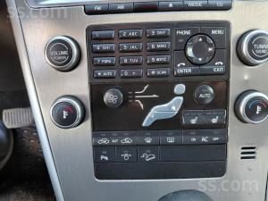 Balts Volvo XC60 2008 Talsi, ar dzinēja tilpumu 2.40 L un nobraukumu 357 tūkst. km par 7100 €, foto 21 vietnē AUTOMOTO.COM.LV