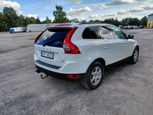 Balts Volvo XC60 2008 Talsi, ar dzinēja tilpumu 2.40 L un nobraukumu 357 tūkst. km par 7100 €, foto 5 vietnē AUTOMOTO.COM.LV