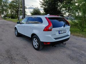 Balts Volvo XC60 2008 Talsi, ar dzinēja tilpumu 2.40 L un nobraukumu 357 tūkst. km par 7100 €, foto 7 vietnē AUTOMOTO.COM.LV
