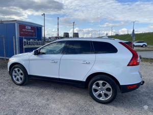 Balts Volvo XC60 2008 Viļņa, ar dzinēja tilpumu 2.40 L un nobraukumu 398 tūkst. km par 4550 €, foto 5 vietnē AUTOMOTO.COM.LV