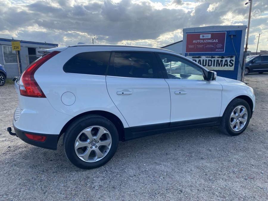 Balts Volvo XC60 2008 Viļņa, ar dzinēja tilpumu 2.40 L un nobraukumu 398 tūkst. km par 4550 €, foto 9 vietnē AUTOMOTO.COM.LV