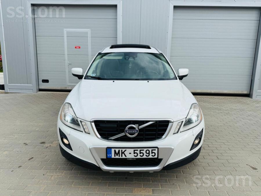 White Volvo XC60 2009 in Riga, with an engine capacity of 2.40 L and mileage of 0 thousand km for 7840 €, photo 2 on AUTOMOTO.COM.LV