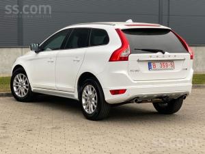 Balts Volvo XC60 2009 Rīga, ar dzinēja tilpumu 2.40 L un nobraukumu 0 tūkst. km par 8599 €, foto 8 vietnē AUTOMOTO.COM.LV