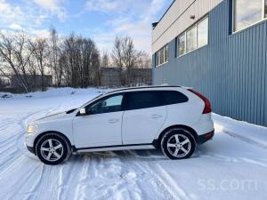 Balts Volvo XC60 2009 Rēzekne, ar dzinēja tilpumu 2.40 L un nobraukumu 230 tūkst. km par 7700 €, foto 2 vietnē AUTOMOTO.COM.LV
