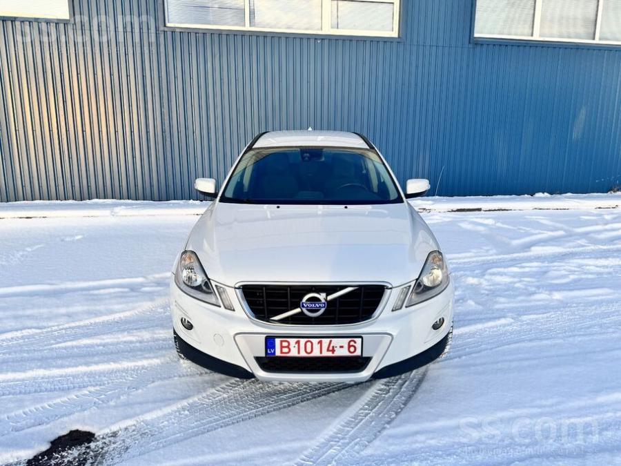 Balts Volvo XC60 2009 Rēzekne, ar dzinēja tilpumu 2.40 L un nobraukumu 230 tūkst. km par 7700 €, foto 7 vietnē AUTOMOTO.COM.LV