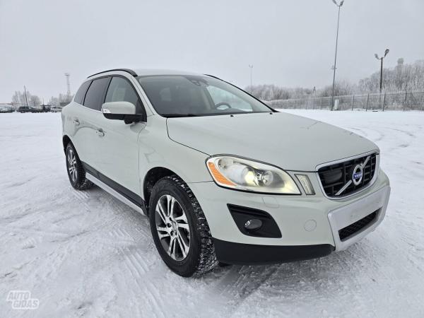 Balts Volvo XC60 2009 Marijampole, ar dzinēja tilpumu 2.40 L un nobraukumu 307 tūkst. km par 7250 €, foto 2 vietnē AUTOMOTO.COM.LV